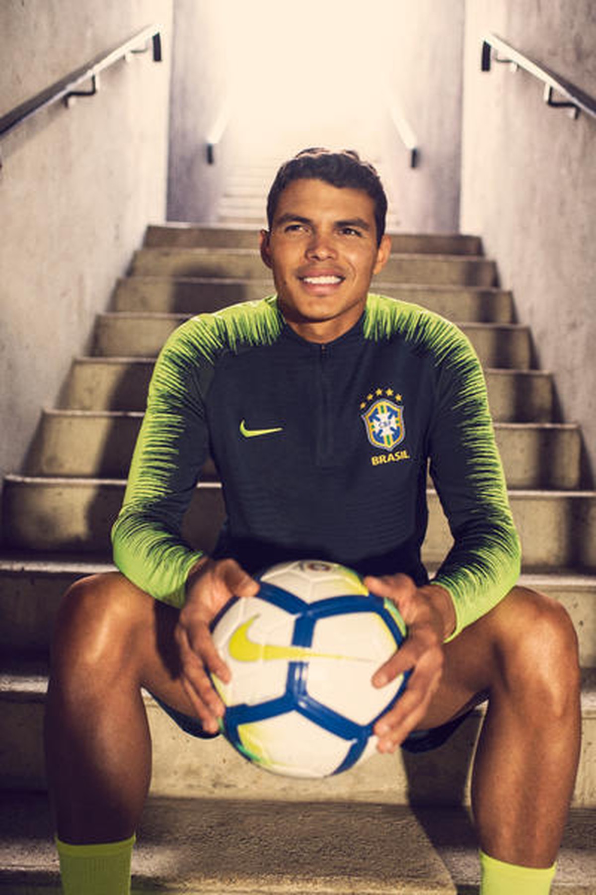 Thiago Silva treina no lugar de Marquinhos e deve ser titular na ...