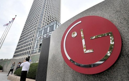 Armário high tech da LG limpa e passa a roupa - Época Negócios | Tecnologia