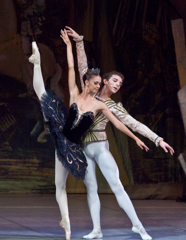 Russian State Ballet fará grande turnê pelo Brasil - ÉPOCA | Bruno Astuto