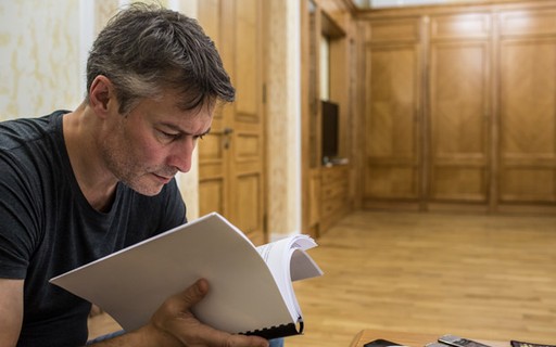 Biografia se debruça sobre a personalidade de Samuel Wainer - GQ | Cultura