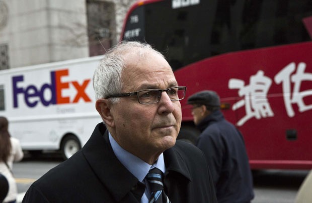 Economia - Irmão de Madoff pega 10 anos de prisão por fraude bilionária