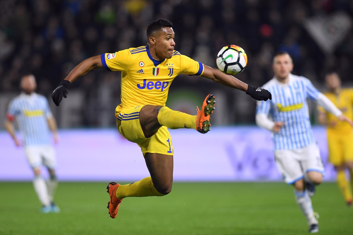 Lateral Alex Sandro está na mira do Manchester United, diz jornal ...