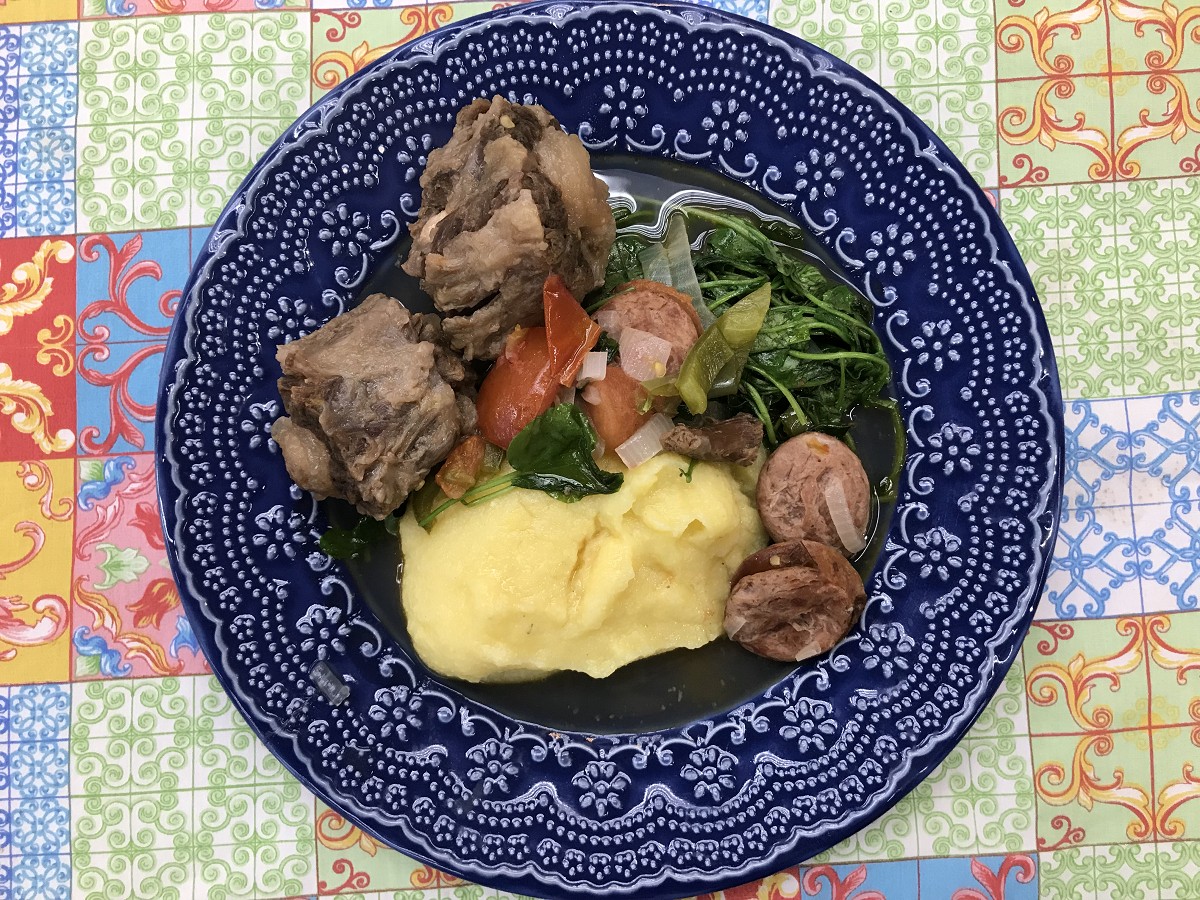 Angu com Rabada e Agrião | É de Casa | Receitas