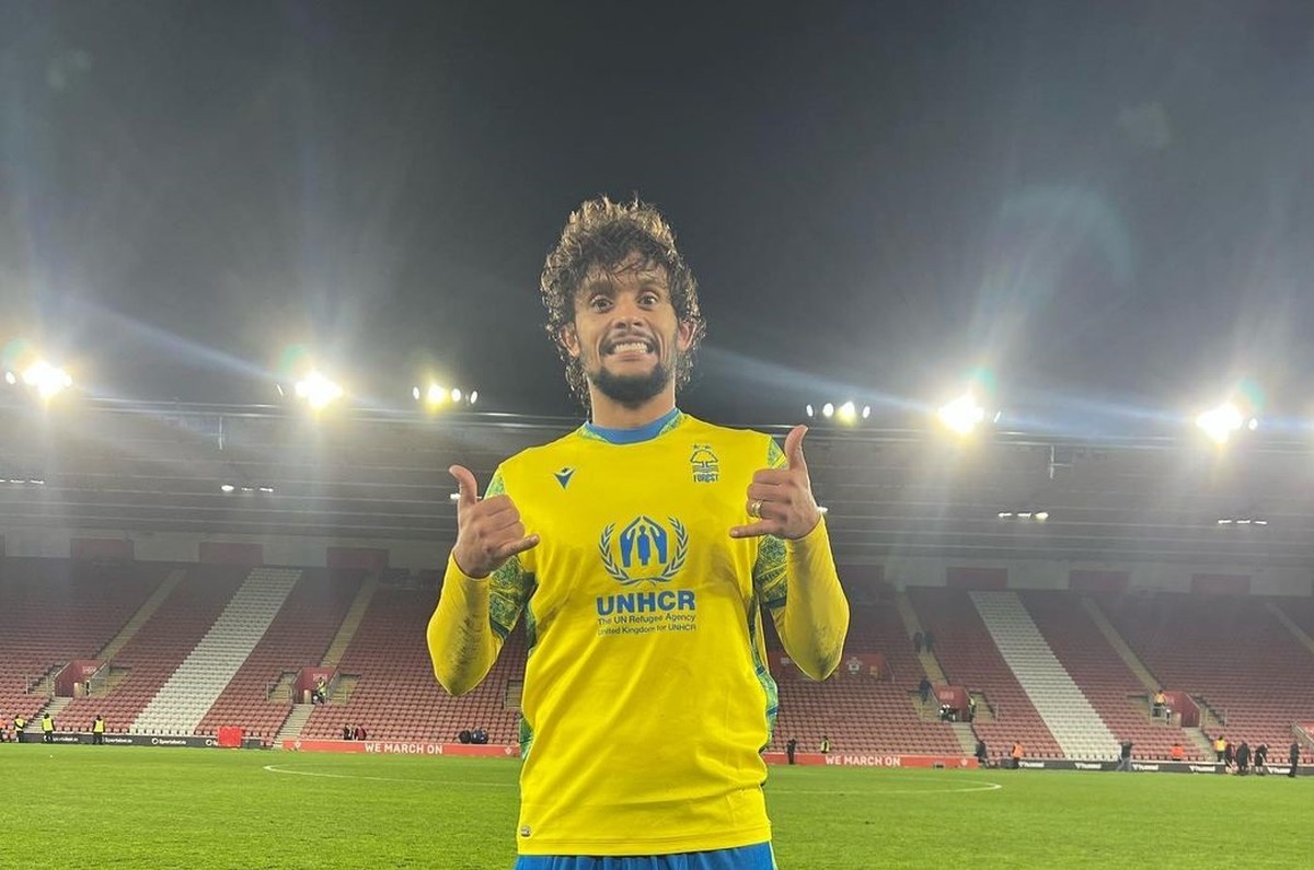 Scarpa estreia pelo Nottingham Forest e vibra: "15 anos sonhando com ...