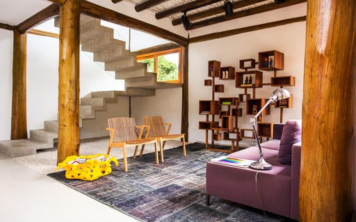 Casa de praia rústica ganha reforma para encher de luz e vida os ...