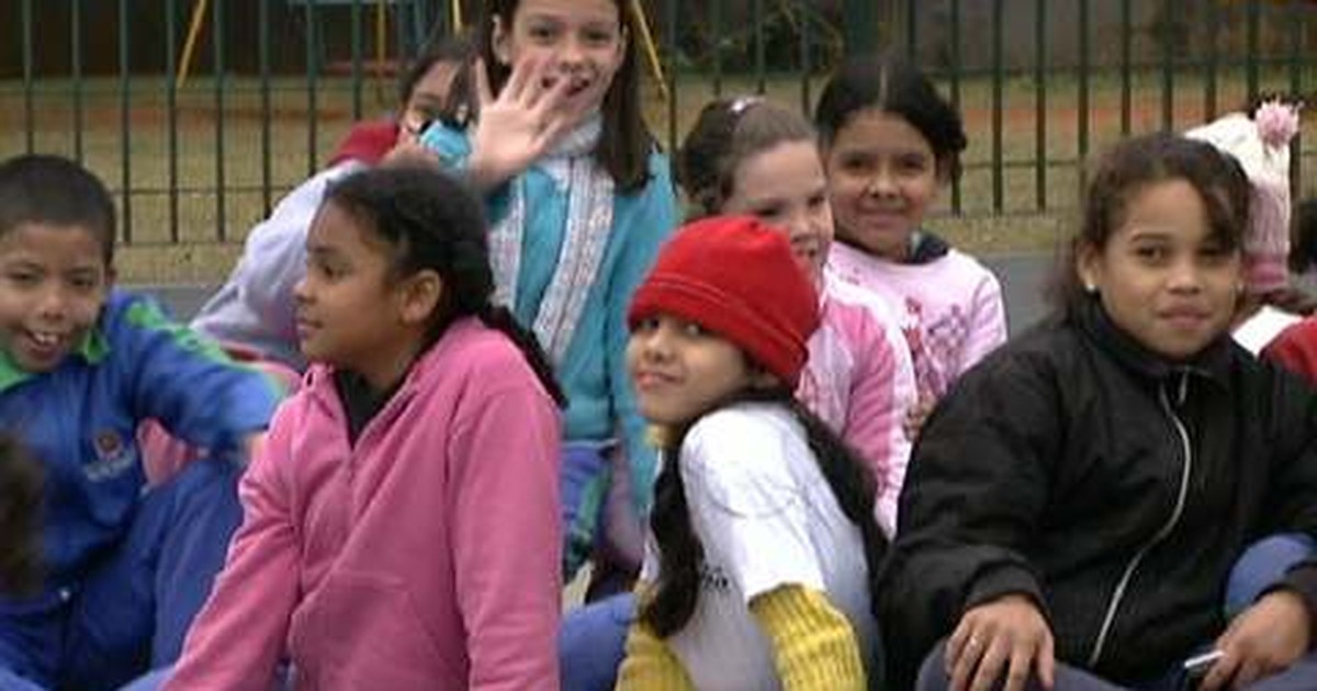 G1 - Projeto 'Amigos da Escola' reúne voluntários na Zona Leste de SP ...