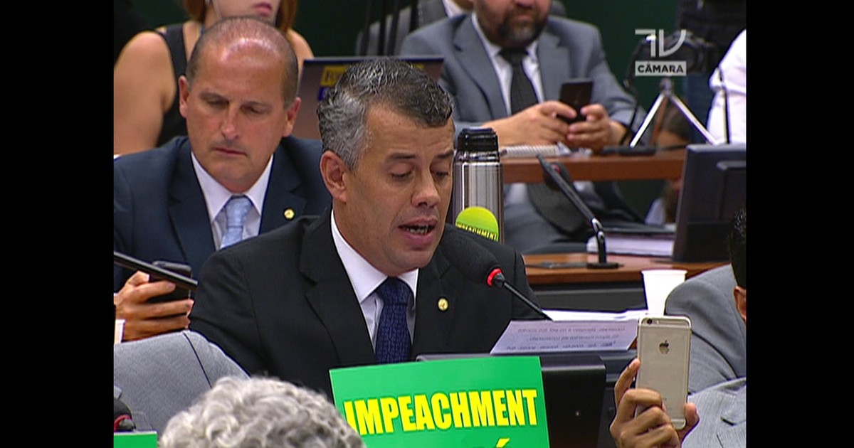 G1 - Após 12 horas, comissão encerra 1º debate sobre parecer do ...