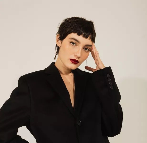 Saiba tudo sobre: Nina Tomsic