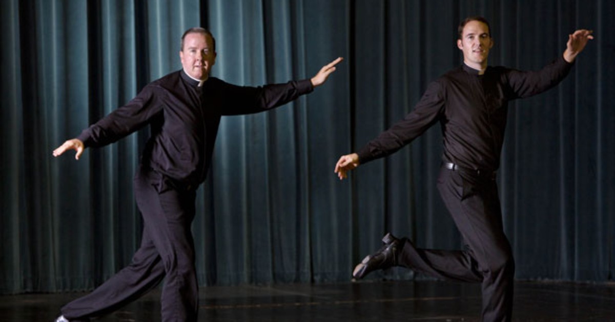 G1 - Padres dançarinos fazem sucesso na internet com vídeo de sapateado ...