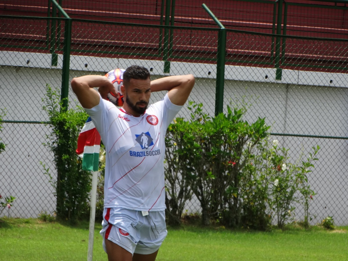 Após pancada na coxa, Édson se recupera e deve pegar Atlético-MG ...