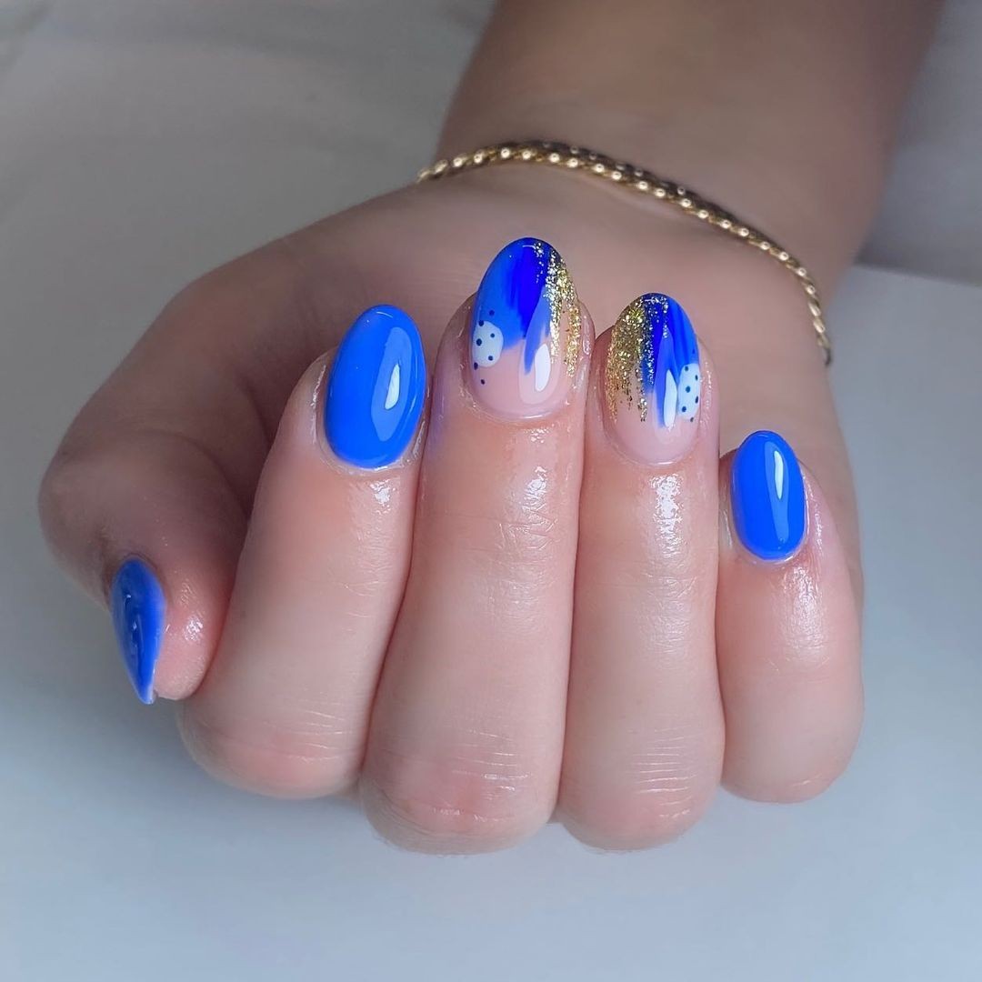 Unha azul: 36 inspirações de esmaltes e nail arts para copiar já ...