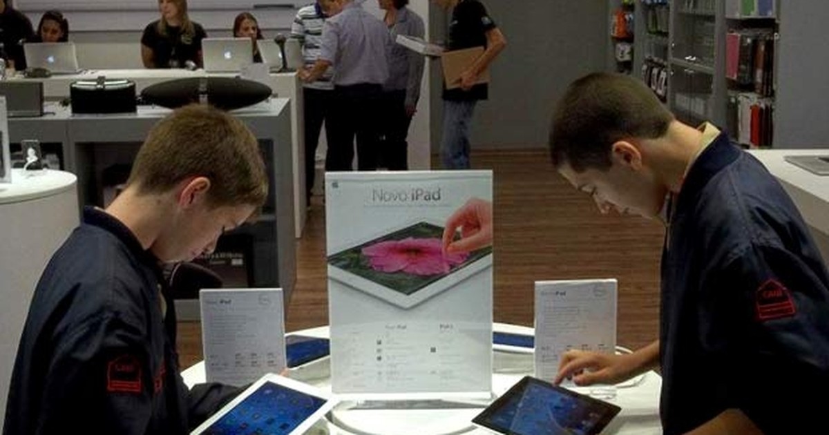 G1 - Clientes procuram loja da Apple em Brasília para conhecer novo ...