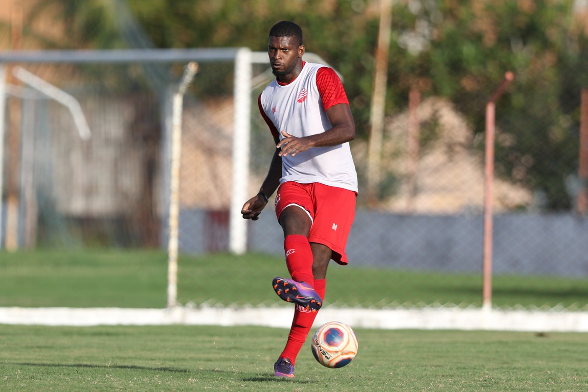Rafael Ribeiro se junta a dois atletas e se torna mais um desfalque ...