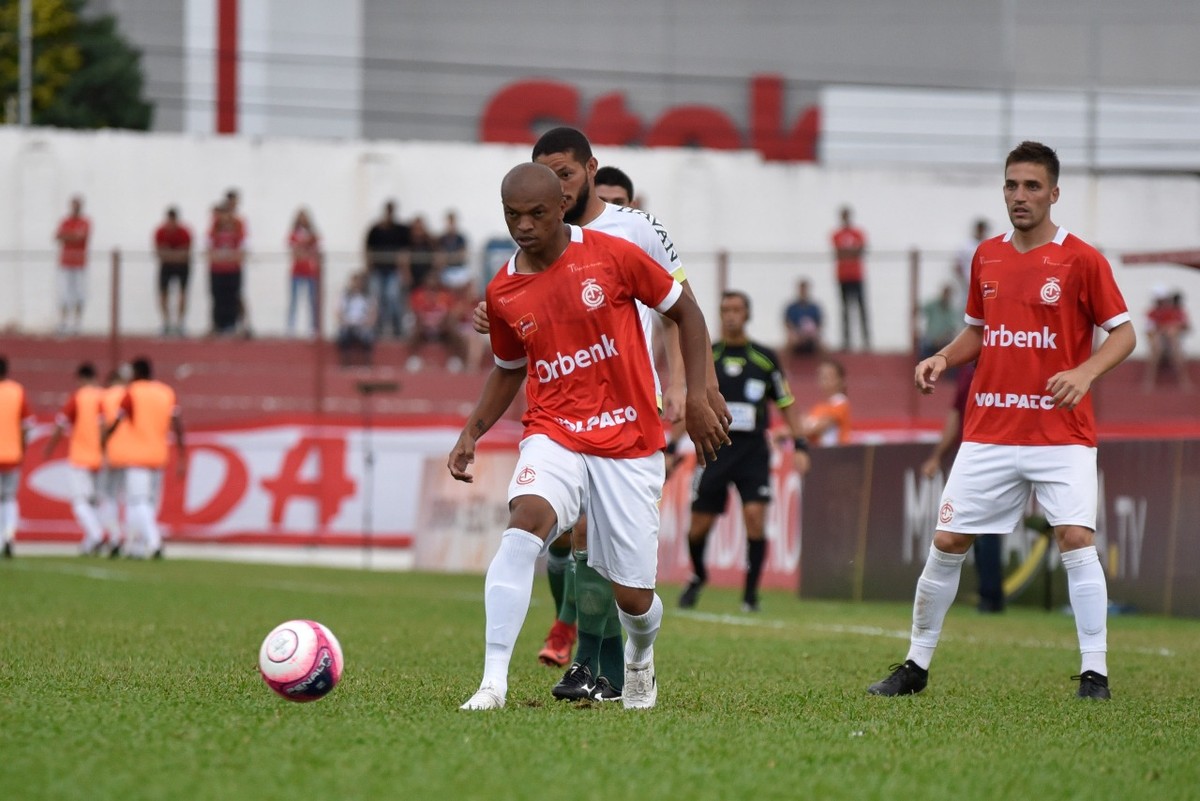 Após estreia, Marcus Winícius mira vitória "fundamental" contra seu ex ...