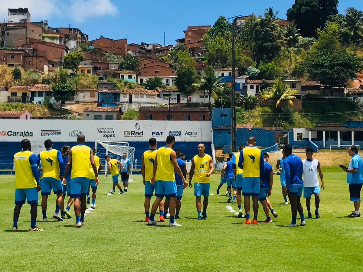 CSA encerra preparação para dois jogos fora; Dawhan viaja com o grupo ...