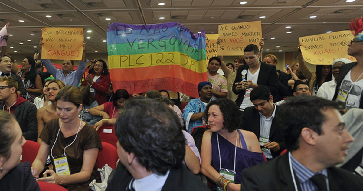 G1 - Militantes gays criticam política do governo em conferência LGBT ...
