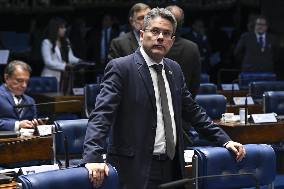 Projeto da Lei das Estatais chega ao Senado, e parlamentar sugere ...