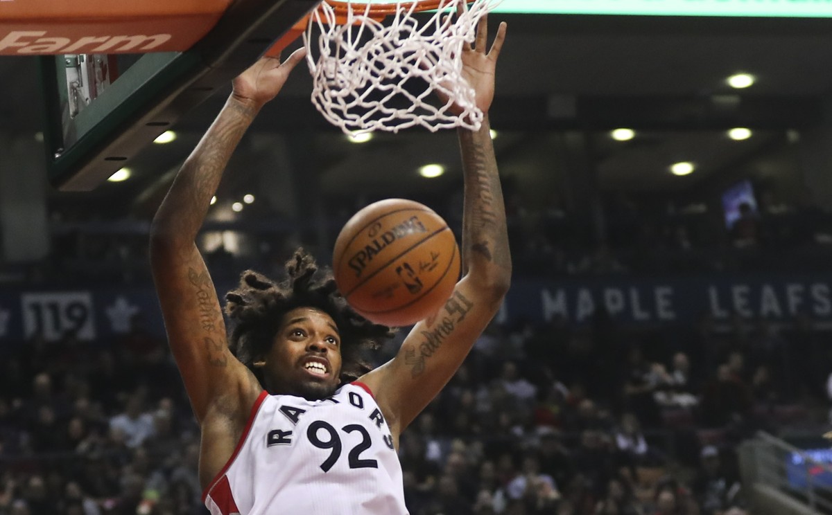 Sem conseguir renovação com os Raptors, Lucas Bebê acerta com time ...