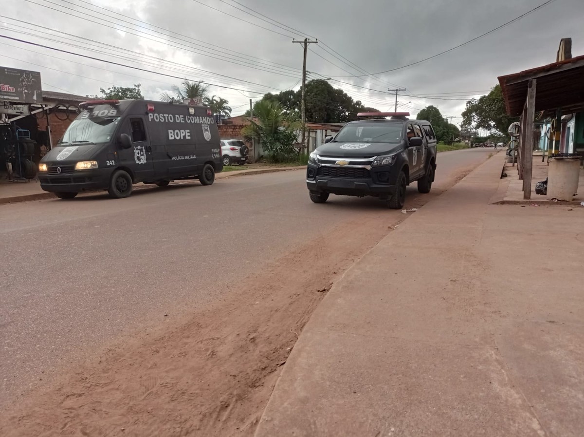 Dois São Presos Após Fazer Família Refém Em Assalto A Comércio Na Zona