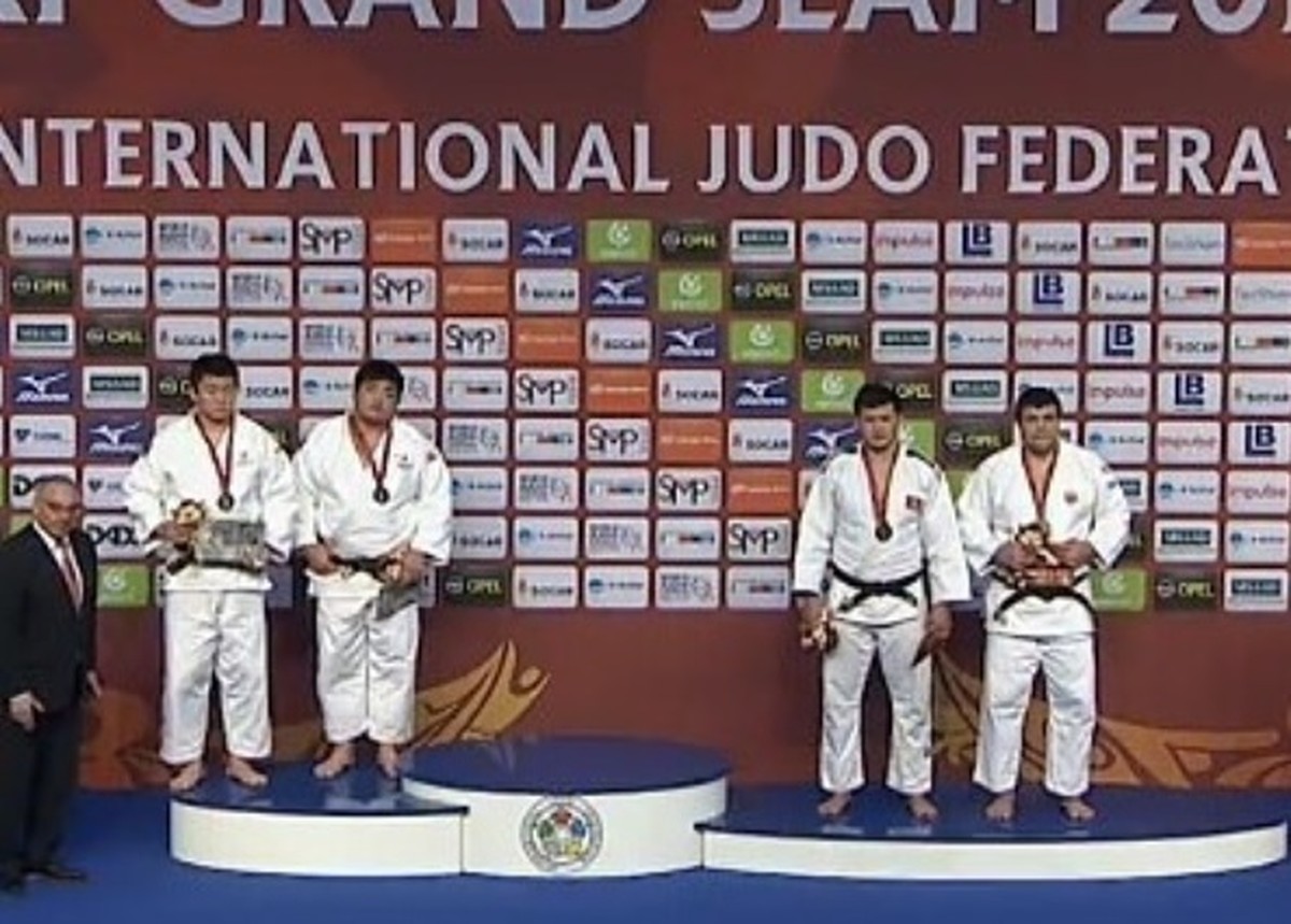 Juiz pune os dois finalistas, confunde judocas e Grand Slam fica sem ...