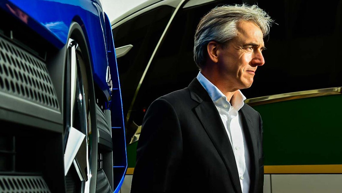 Mercedes-Benz: Karl Deppen deixará operação no Brasil para assumir ...