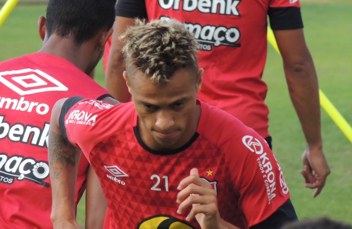 Mattos revela investida por Rhayner e fala sobre retorno de William ...