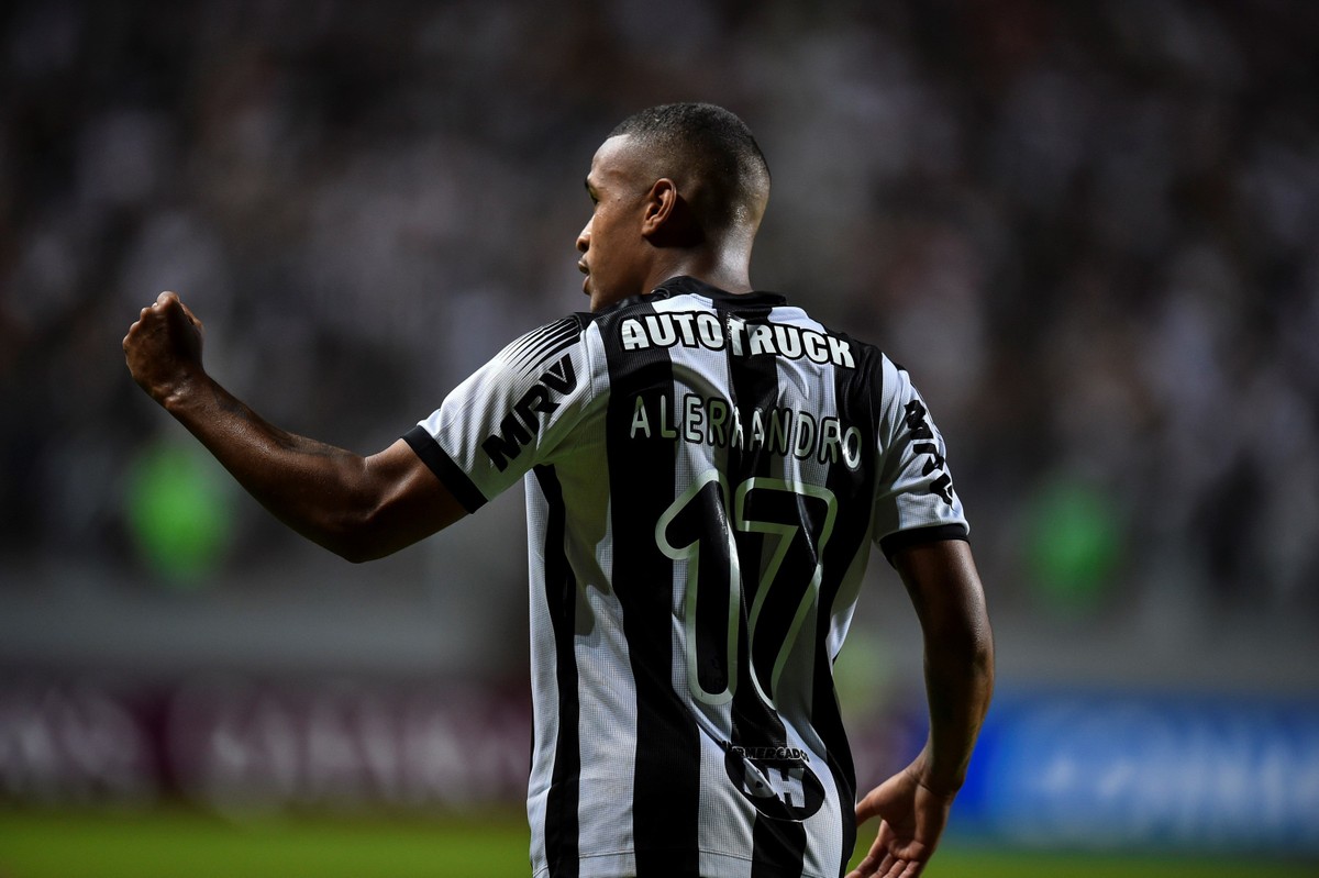 Com um gol a cada 76 minutos em 2019, Alerrandro tem chance de ouro no ...