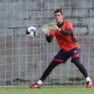 Homem de fé, Jhonatan fala em união total com torcida do JEC contra queda