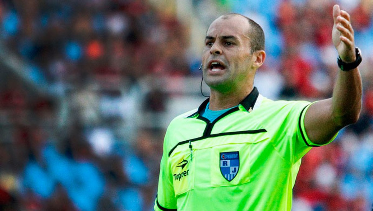 Ferj define árbitros para as semifinais da Taça Rio: veja! | campeonato ...