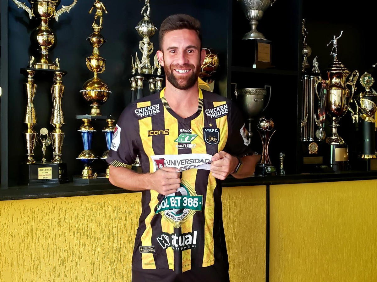Primeiro reforço! Volta Redonda contrata Bruno Gallo, ex-Vasco ...