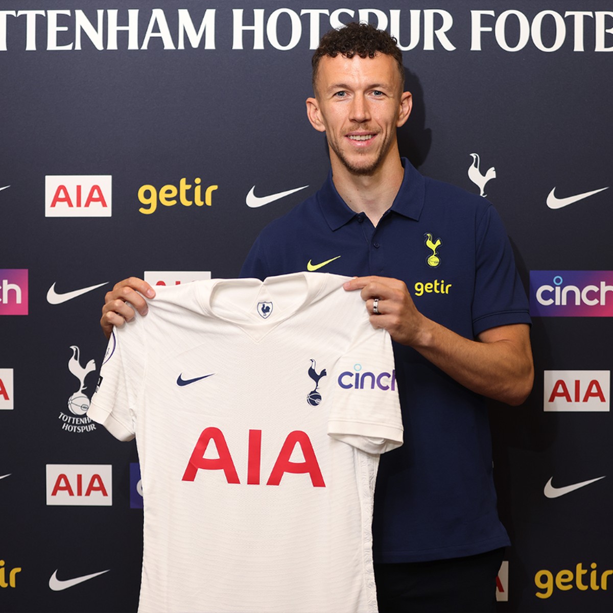 Ivan Perisic é anunciado como novo jogador do Tottenham | futebol ...