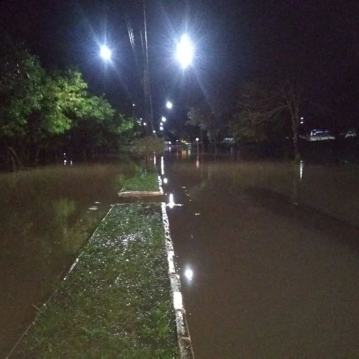 Taubaté registra pontos de alagamento após chuva forte | Vale do ...