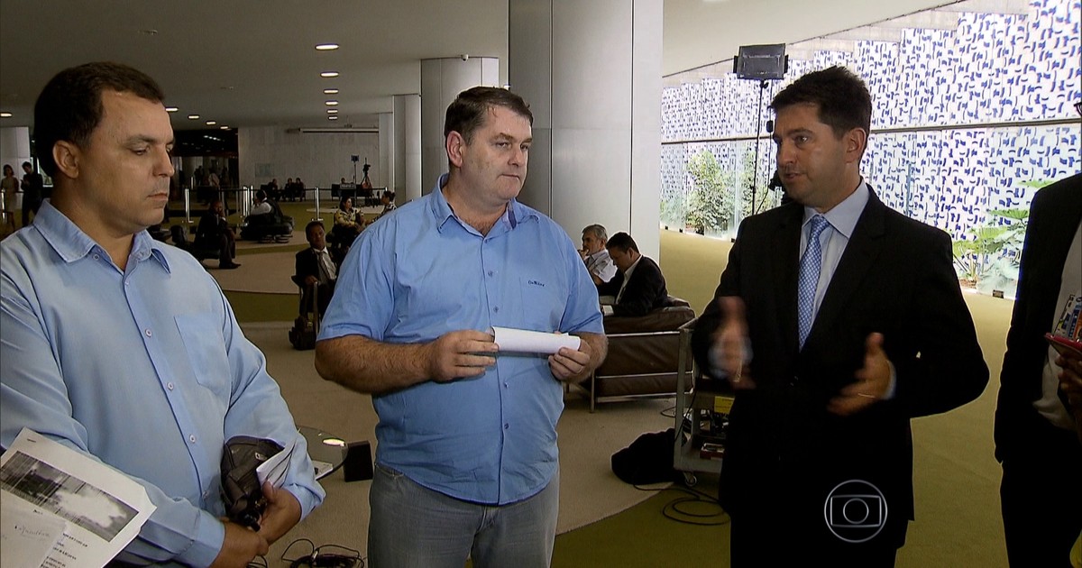 Jornal Nacional - Negociação para fim de protestos dos caminhoneiros ...