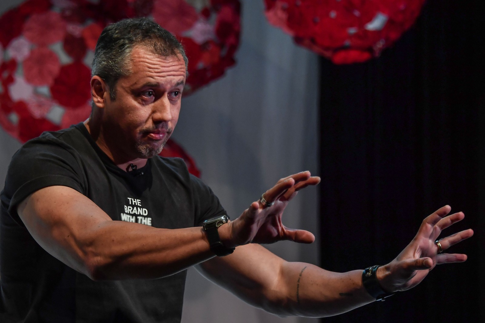 A mudança de rota de Roberto Alvim ao se aliar a André Sturm | Ancelmo ...