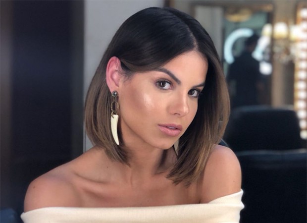 Sthefany Brito muda o visual e adota franjinha - Quem | QUEM News Sthefany Brito muda o visual e adota franjinha - Quem | QUEM News