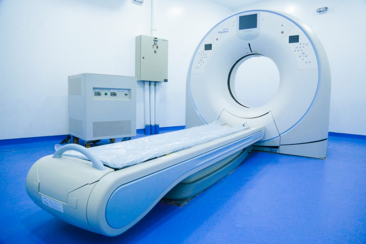 Tomógrafo instalado no HMS tem capacidade para atender até 40 pacientes ...