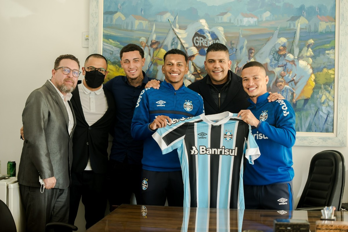 Grêmio renova contratos dos volantes Darlan e Victor Bobsin e do ...