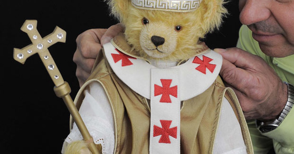 G1 - Celebrando visita do papa, empresa alemã cria 'urso Bento XVI' de ...