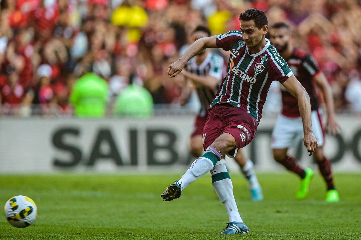 Fluminense anuncia renovação de Ganso até 2025 | fluminense | ge