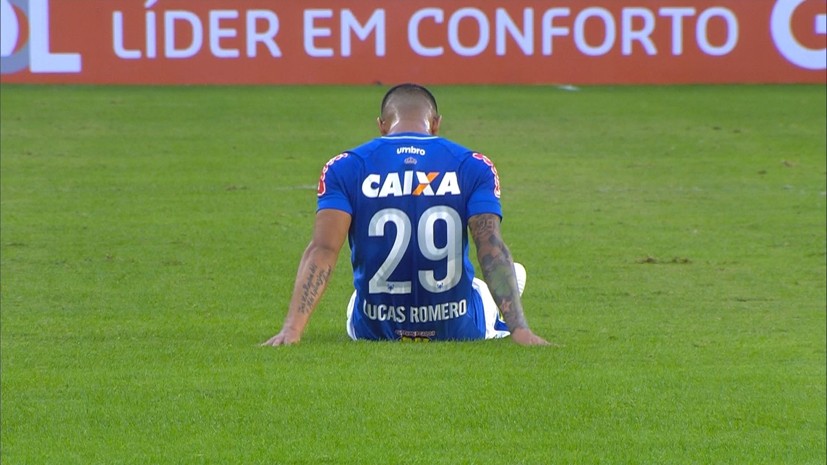 Lucas Romero tem torção no joelho direito e não deve enfrentar o ...
