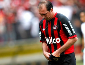 Paulo Baier é poupado da viagem, e Harrison volta para a transição ...