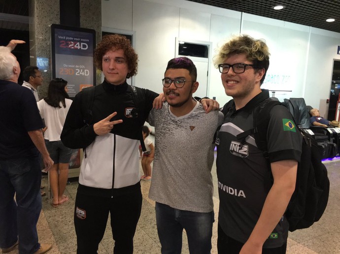 Campeã brasileira de League of Legends, INTZ define elenco para 2017