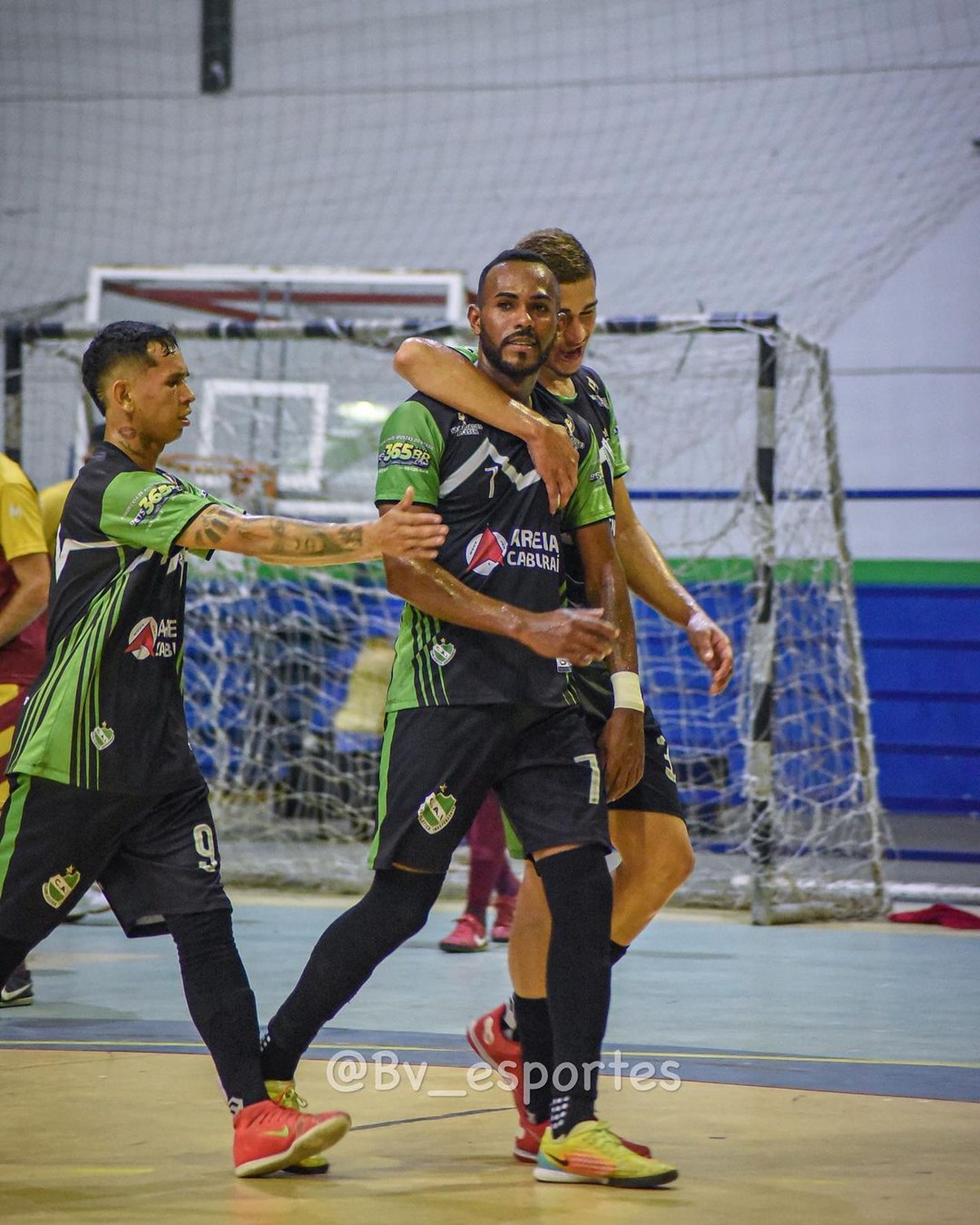Independente goleia o Buriti no primeiro jogo da final e está a uma ...