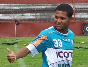 Tiva: com dor na coxa, Carlos Vitor pode não enfrentar o São Mateus ...