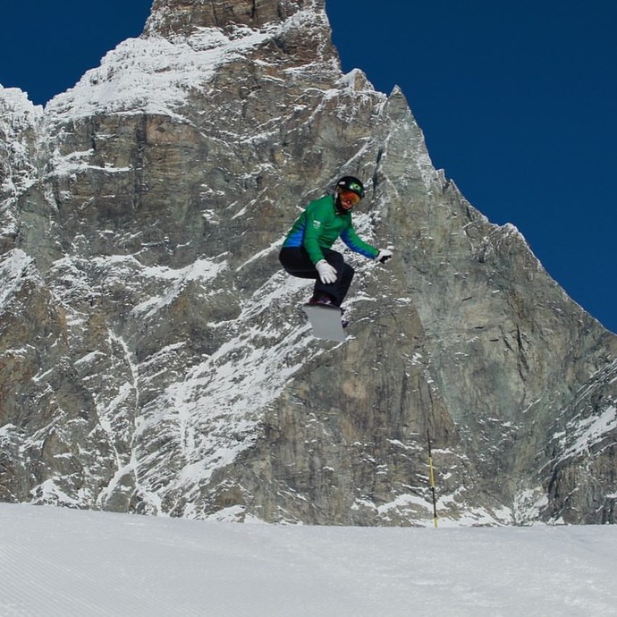 Por quarta Olimpíada, Isabel Clark abre temporada no snowboard aos 40 anos