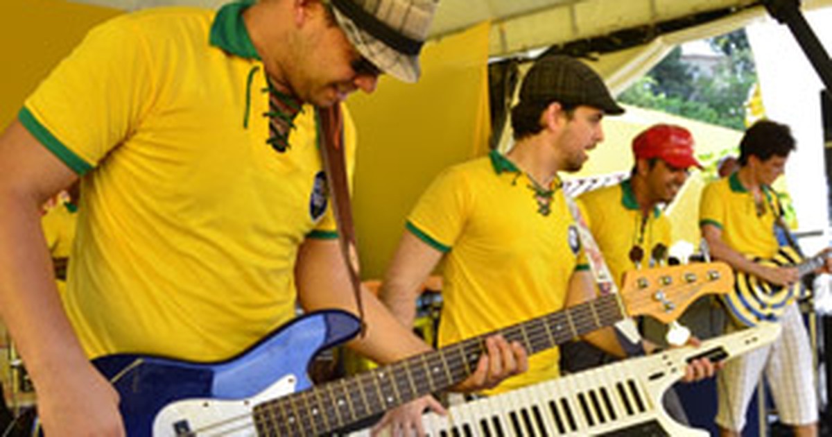 G1 - Repertório de Chico Buarque reúne três bandas em festa no Recife ...