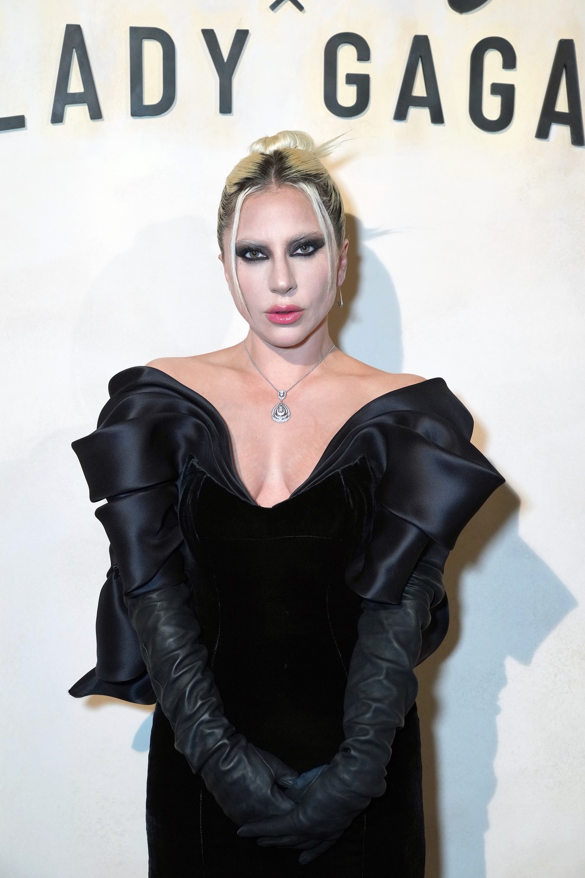 Lady Gaga decide se apresentar no Oscar 2023 de última hora, diz ...