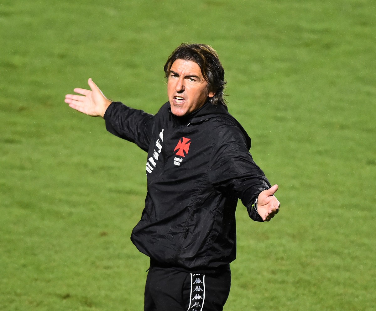 Às vésperas do 10º jogo da gestão de Sá Pinto, Vasco tem desafios ...