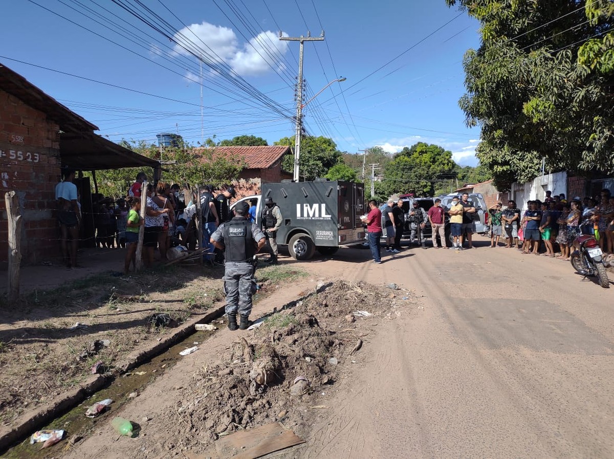 Suspeito De Assalto Morre Durante Troca De Tiros Com A Polícia Na Zona