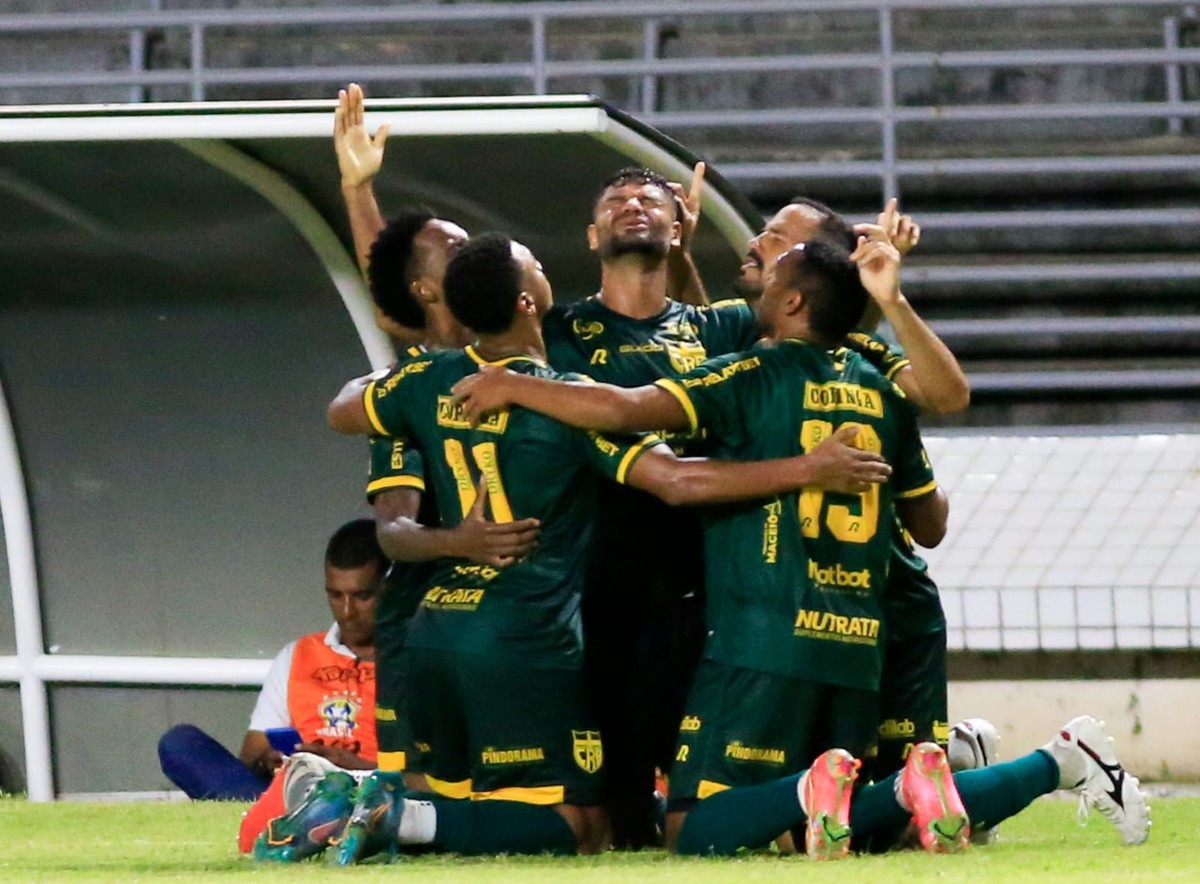 Com calendário cheio em 2023, CRB trabalha montagem de elenco ...